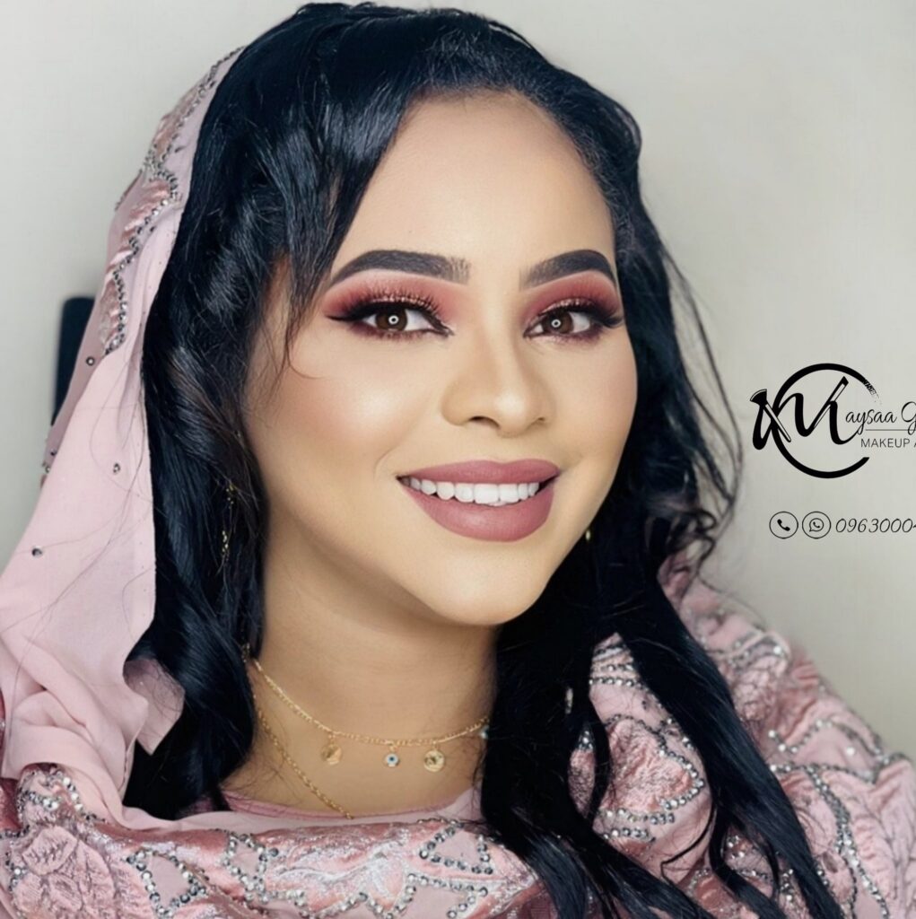 شاهد بالفيديو.. الفنانة منال البدري تشعل حفل غنائي في السودان بأغنية ...